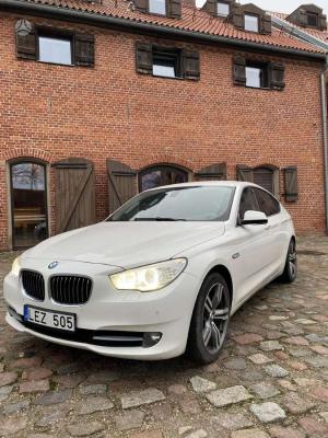 White BMW 530 Gran Turismo 2012 in Klaipeda, with an engine capacity of 3.00 L and mileage of 421 thousand km for 7200 €, photo  on AUTOMOTO.COM.LV
