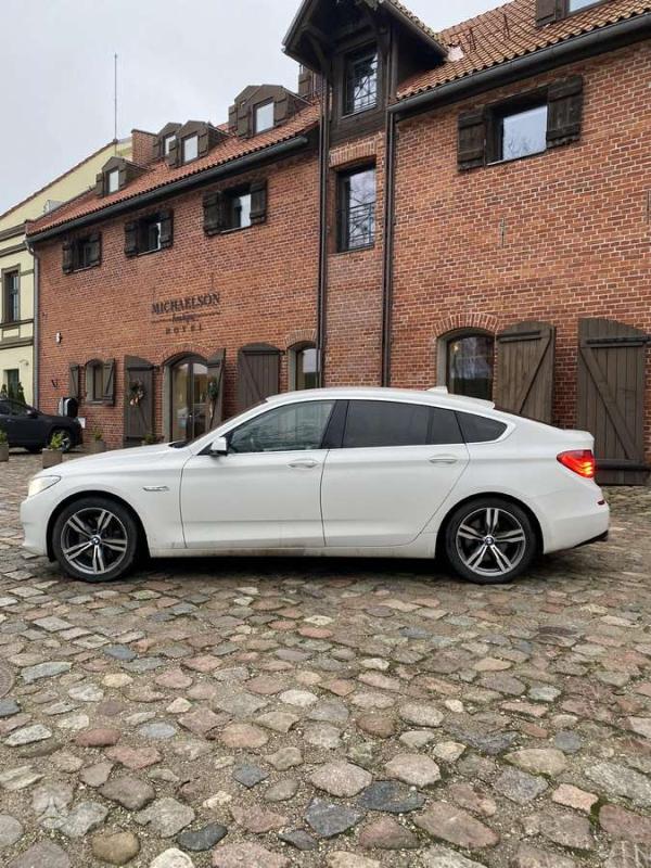 White BMW 530 Gran Turismo 2012 in Klaipeda, with an engine capacity of 3.00 L and mileage of 421 thousand km for 7200 €, photo 8 on AUTOMOTO.COM.LV