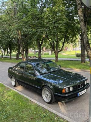 Zaļš BMW 530 1988 Daugavpils, ar dzinēja tilpumu 3.00 L un nobraukumu 310 tūkst. km par 7250 €, foto 4 vietnē AUTOMOTO.COM.LV