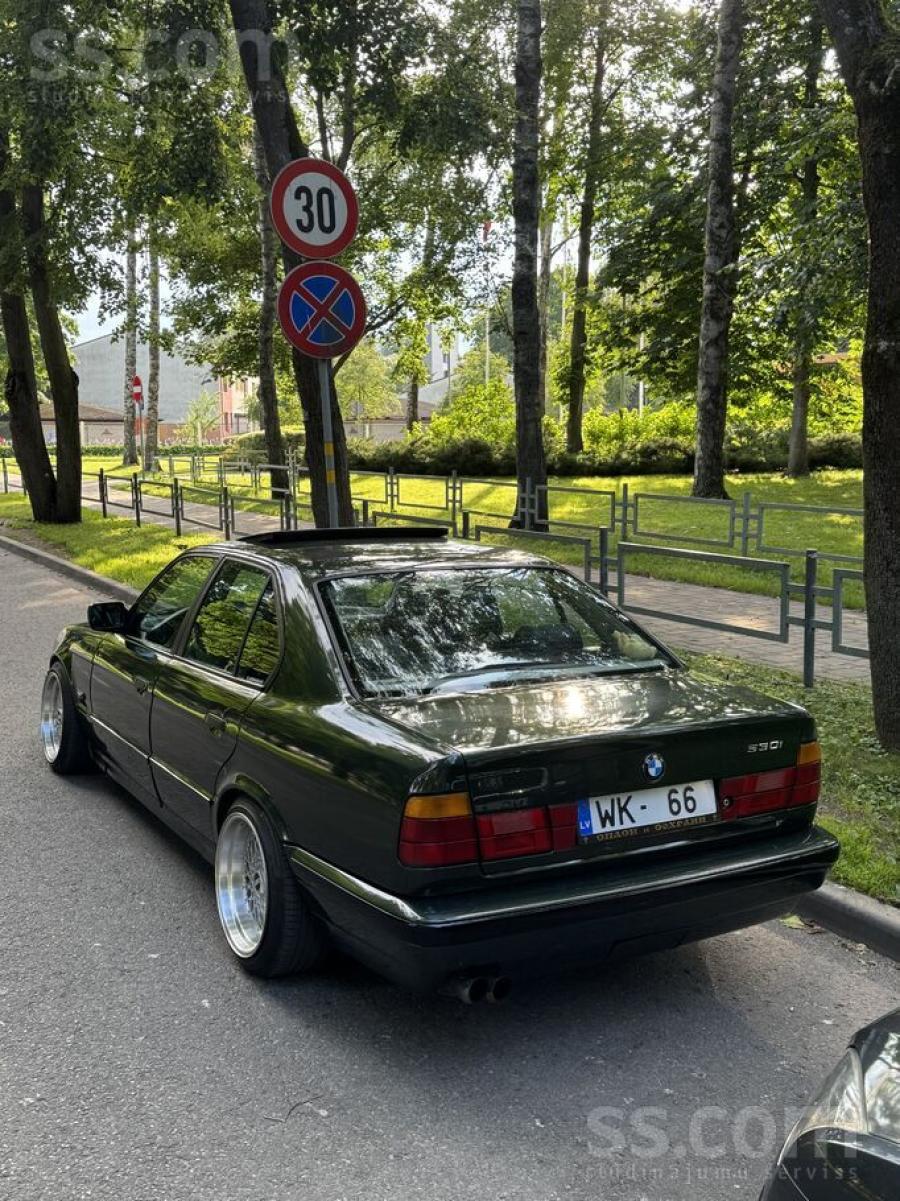 Zaļš BMW 530 1988 Daugavpils, ar dzinēja tilpumu 3.00 L un nobraukumu 310 tūkst. km par 7250 €, foto 5 vietnē AUTOMOTO.COM.LV