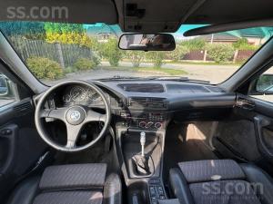 Zaļš BMW 530 1988 Daugavpils, ar dzinēja tilpumu 3.00 L un nobraukumu 310 tūkst. km par 7250 €, foto 15 vietnē AUTOMOTO.COM.LV