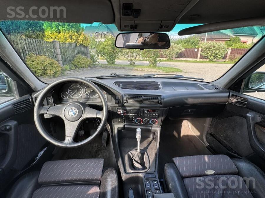 Zaļš BMW 530 1988 Daugavpils, ar dzinēja tilpumu 3.00 L un nobraukumu 310 tūkst. km par 7250 €, foto 15 vietnē AUTOMOTO.COM.LV