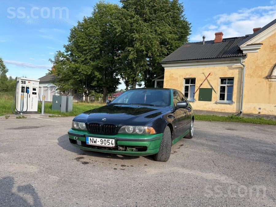 Green BMW 530 2000 in Ogre, with an engine capacity of 3.00 L and mileage of 349 thousand km for 900 €, photo 1 on AUTOMOTO.COM.LV