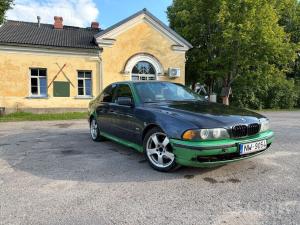 Green BMW 530 2000 in Ogre, with an engine capacity of 3.00 L and mileage of 349 thousand km for 900 €, photo 3 on AUTOMOTO.COM.LV