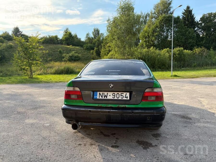 Green BMW 530 2000 in Ogre, with an engine capacity of 3.00 L and mileage of 349 thousand km for 900 €, photo 7 on AUTOMOTO.COM.LV