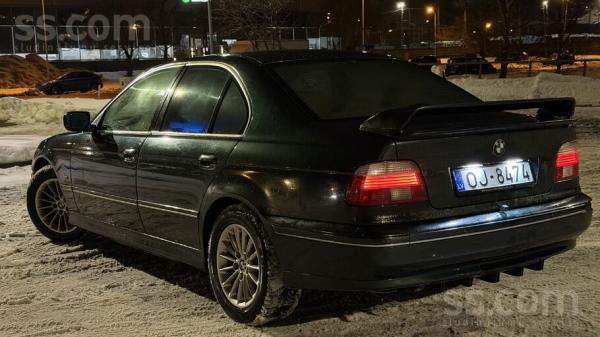 Zaļš BMW 530 2001 Rīga, ar dzinēja tilpumu 3.00 L un nobraukumu 365 tūkst. km par 2450 €, foto 3 vietnē AUTOMOTO.COM.LV