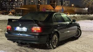 Zaļš BMW 530 2001 Rīga, ar dzinēja tilpumu 3.00 L un nobraukumu 365 tūkst. km par 2450 €, foto 5 vietnē AUTOMOTO.COM.LV