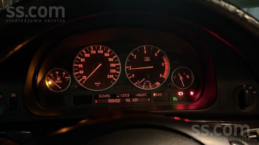 Zaļš BMW 530 2001 Rīga, ar dzinēja tilpumu 3.00 L un nobraukumu 365 tūkst. km par 2450 €, foto 11 vietnē AUTOMOTO.COM.LV