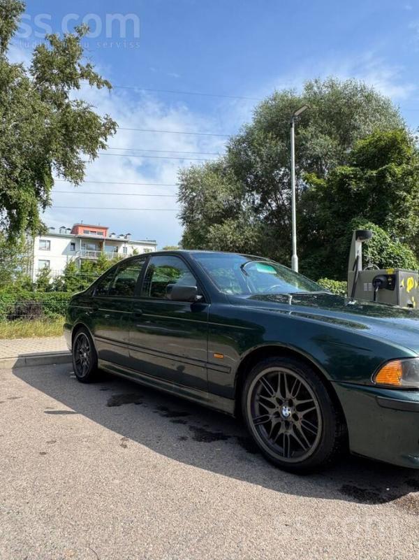 Зеленый БМВ 530 2001 в Рига, объемом двигателя 3.00 л и пробегом 450 тыс. км за 2800 €, фото 3 на AUTOMOTO.COM.LV