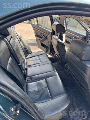 Green BMW 530 2001 in Riga, with an engine capacity of 3.00 L and mileage of 450 thousand km for 2800 €, photo 14 on AUTOMOTO.COM.LV