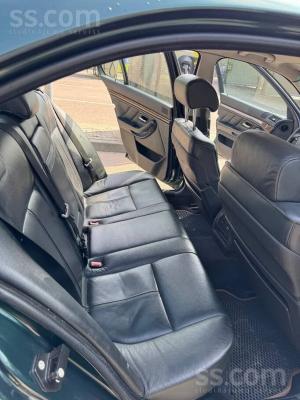 Green BMW 530 2001 in Riga, with an engine capacity of 3.00 L and mileage of 451 thousand km for 2500 €, photo 14 on AUTOMOTO.COM.LV