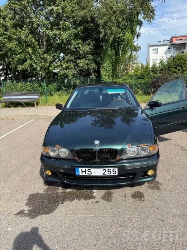 BMW 530 2001 RÄ«ga vietnÄ ZaļŔ BMW 530 2001 RÄ«ga, ar dzinÄja tilpumu 3.00 L un nobraukumu 451 tÅ«kst. km par 2500 ā¬, foto 4 vietnÄ AUTOMOTO.COM.LV