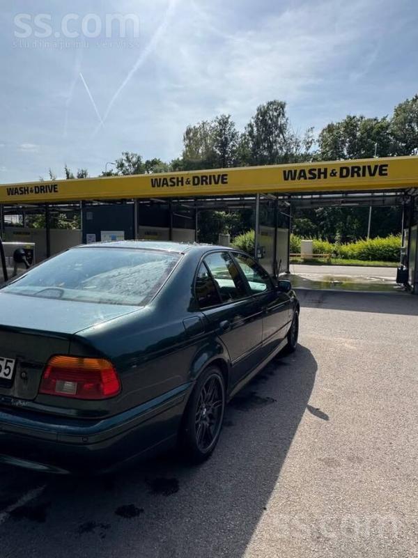 BMW 530 2001 RÄ«ga vietnÄ ZaļŔ BMW 530 2001 RÄ«ga, ar dzinÄja tilpumu 3.00 L un nobraukumu 451 tÅ«kst. km par 2500 ā¬, foto 7 vietnÄ AUTOMOTO.COM.LV