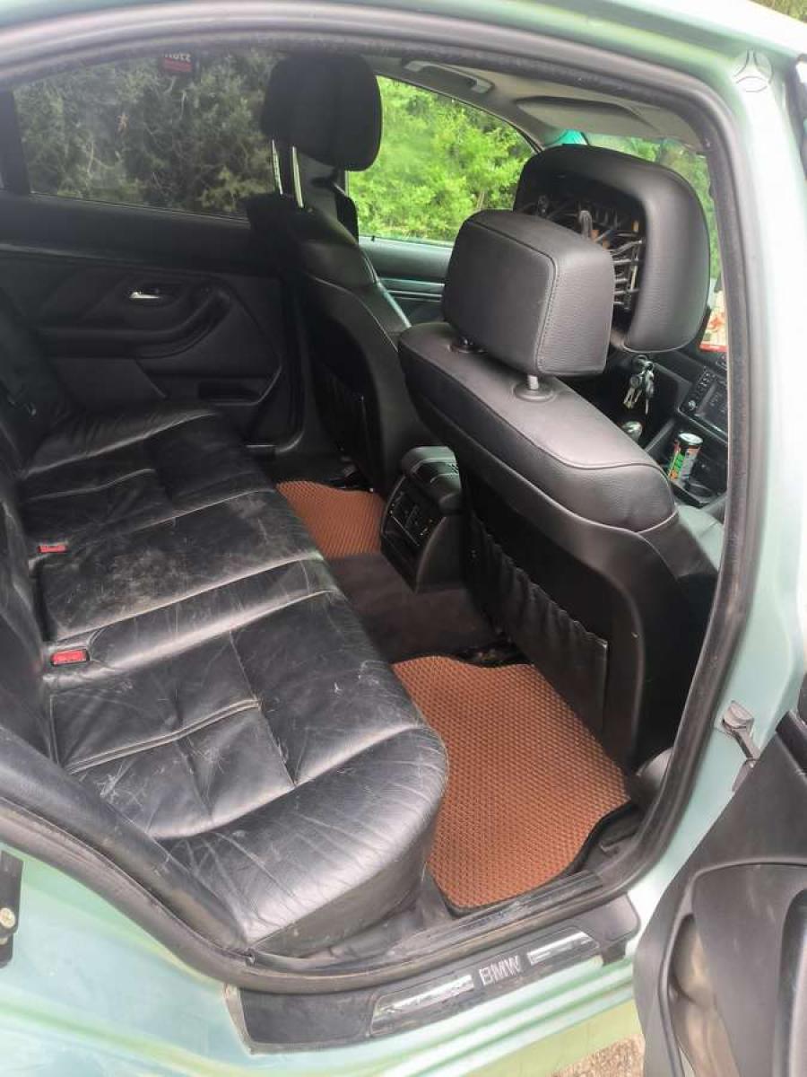 Zaļš BMW 530 2002 Joniškis, ar dzinēja tilpumu 3.00 L un nobraukumu 450 tūkst. km par 1450 €, foto 10 vietnē AUTOMOTO.COM.LV
