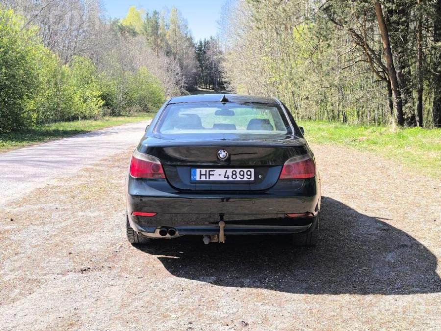 Green BMW 530 2004 in Rezekne, with an engine capacity of 3.00 L and mileage of 363 thousand km for 3600 €, photo 5 on AUTOMOTO.COM.LV