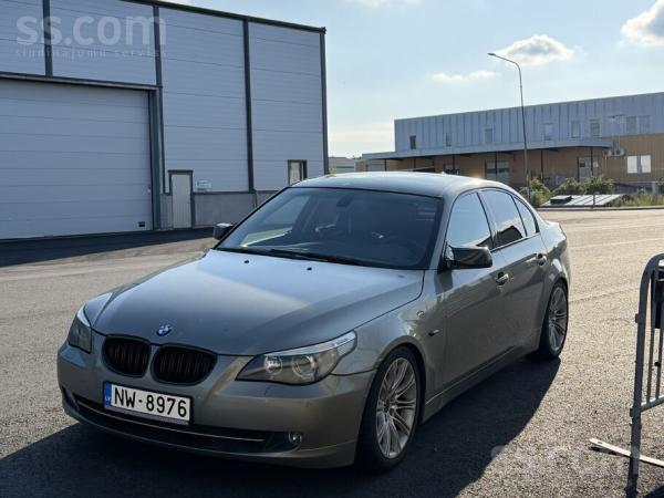 Зеленый БМВ 530 2005 в Алуксне, объемом двигателя 3.00 л и пробегом 305 тыс. км за 3990 €, фото 2 на AUTOMOTO.COM.LV