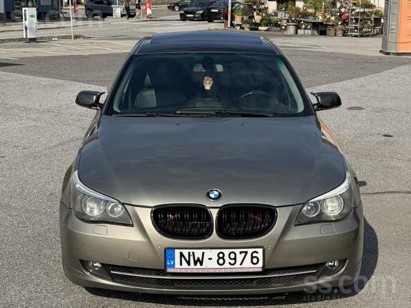 Zaļš BMW 530 2005 Alūksne, ar dzinēja tilpumu 3.00 L un nobraukumu 305 tūkst. km par 3990 €, foto 5 vietnē AUTOMOTO.COM.LV