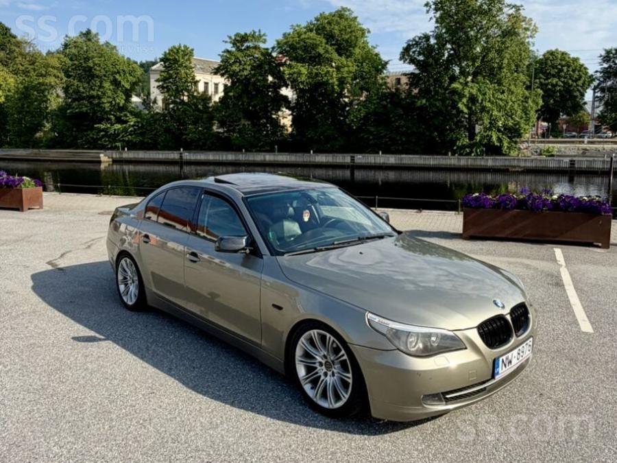 Зеленый БМВ 530 2005 в Алуксне, объемом двигателя 3.00 л и пробегом 305 тыс. км за 3990 €, фото 7 на AUTOMOTO.COM.LV