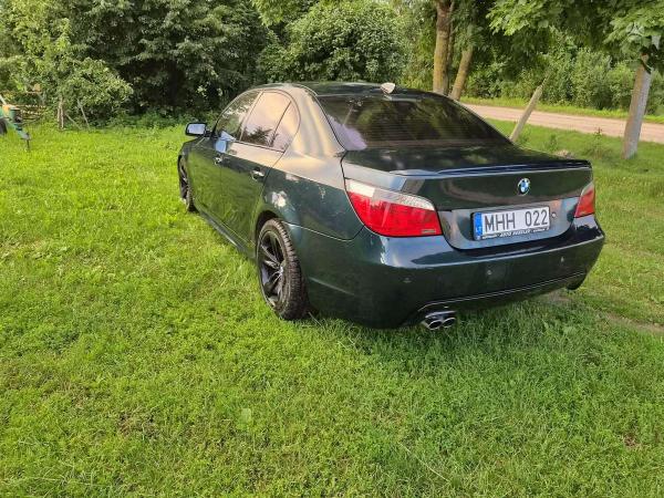 Green BMW 530 2005 in Druskininkai, with an engine capacity of 2.99 L and mileage of 300 thousand km for 5300 €, photo 5 on AUTOMOTO.COM.LV