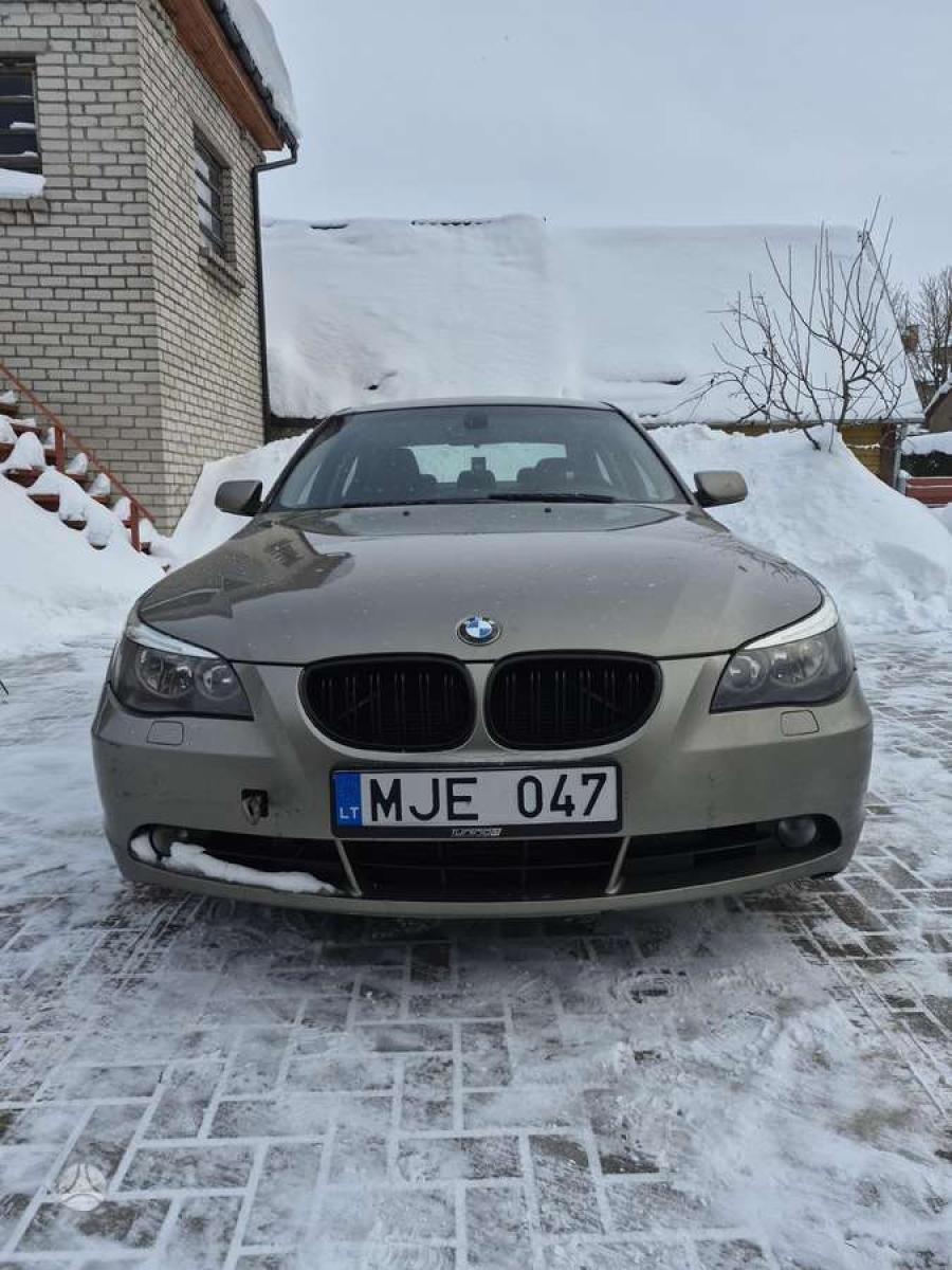 Zaļš BMW 530 2006 Telšiai, ar dzinēja tilpumu 3.00 L un nobraukumu 321 tūkst. km par 2200 €, foto 1 vietnē AUTOMOTO.COM.LV