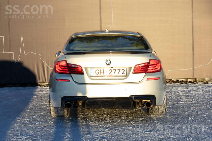 Green BMW 530 2012 in Riga, with an engine capacity of 3.00 L and mileage of 310 thousand km for 15990 €, photo 7 on AUTOMOTO.COM.LV