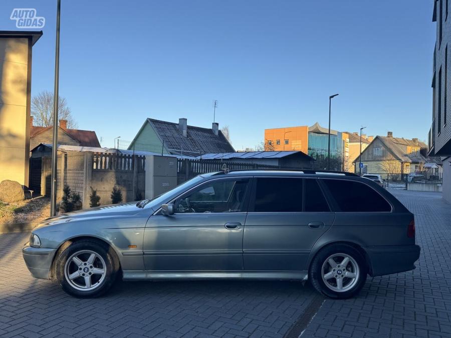 Zaļš BMW 530 2001 Panevēža, ar dzinēja tilpumu 3.00 L un nobraukumu 335 tūkst. km par 1450 €, foto 7 vietnē AUTOMOTO.COM.LV