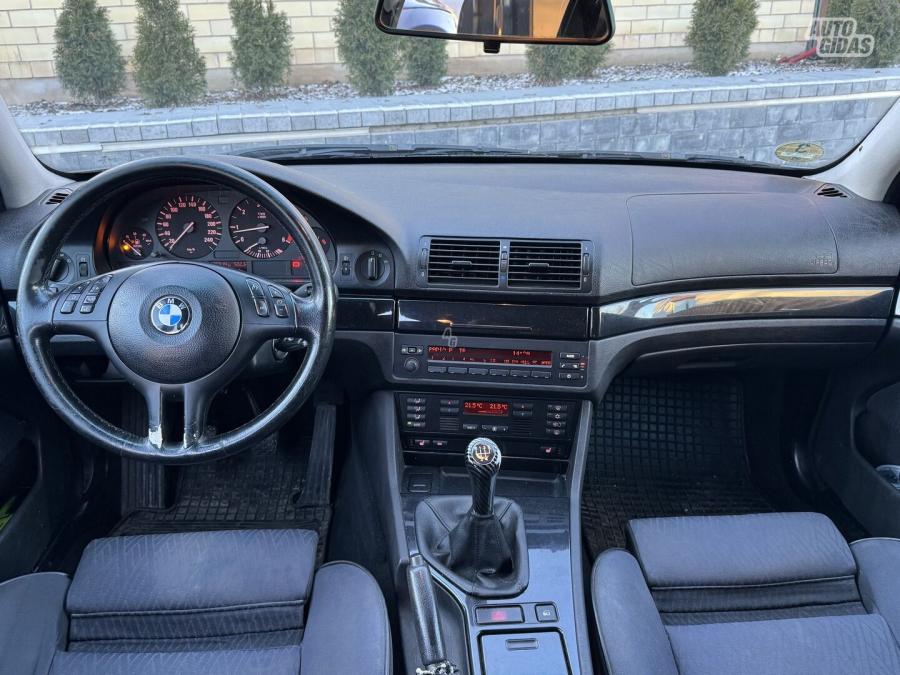 Zaļš BMW 530 2001 Panevēža, ar dzinēja tilpumu 3.00 L un nobraukumu 335 tūkst. km par 1450 €, foto 13 vietnē AUTOMOTO.COM.LV
