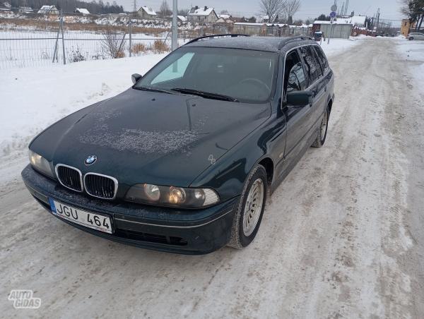 Zaļš BMW 530 2002 Kauņa, ar dzinēja tilpumu 3.00 L un nobraukumu 348 tūkst. km par 2100 €, foto 1 vietnē AUTOMOTO.COM.LV