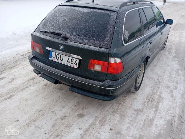 Zaļš BMW 530 2002 Kauņa, ar dzinēja tilpumu 3.00 L un nobraukumu 348 tūkst. km par 2100 €, foto 3 vietnē AUTOMOTO.COM.LV