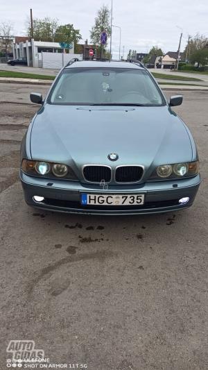 Zaļš BMW 530 2002 Šauļi, ar dzinēja tilpumu 3.00 L un nobraukumu 466 tūkst. km par 1850 €, foto  vietnē AUTOMOTO.COM.LV