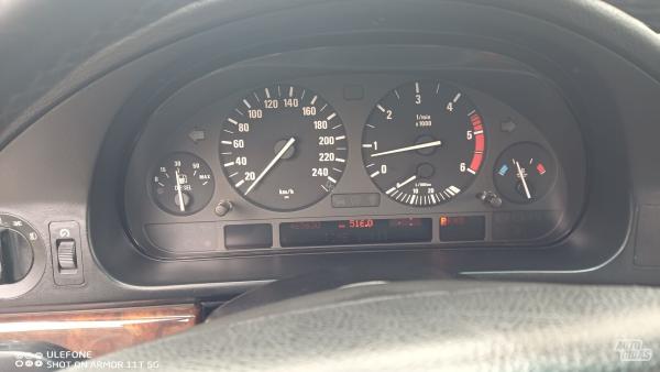 Зеленый БМВ 530 2002 в Шяуляй, объемом двигателя 3.00 л и пробегом 466 тыс. км за 1850 €, фото 6 на AUTOMOTO.COM.LV