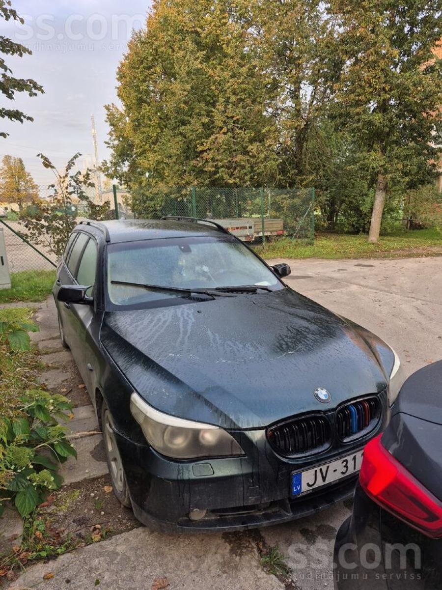 Green BMW 530 2004 in Jekabpils, with an engine capacity of 3.00 L and mileage of 419 thousand km for 2700 €, photo 6 on AUTOMOTO.COM.LV