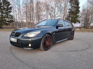Zaļš BMW 530 2006 Viļņa, ar dzinēja tilpumu 3.00 L un nobraukumu 306 tūkst. km par 4550 €, foto  vietnē AUTOMOTO.COM.LV