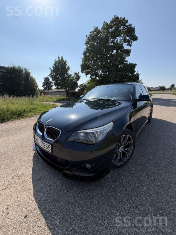 Zaļš BMW 530 2006 Daugavpils, ar dzinēja tilpumu 3.00 L un nobraukumu 330 tūkst. km par 3900 €, foto 4 vietnē AUTOMOTO.COM.LV