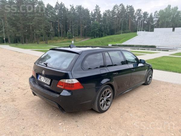 Zaļš BMW 530 2006 Daugavpils, ar dzinēja tilpumu 3.00 L un nobraukumu 330 tūkst. km par 3900 €, foto 6 vietnē AUTOMOTO.COM.LV