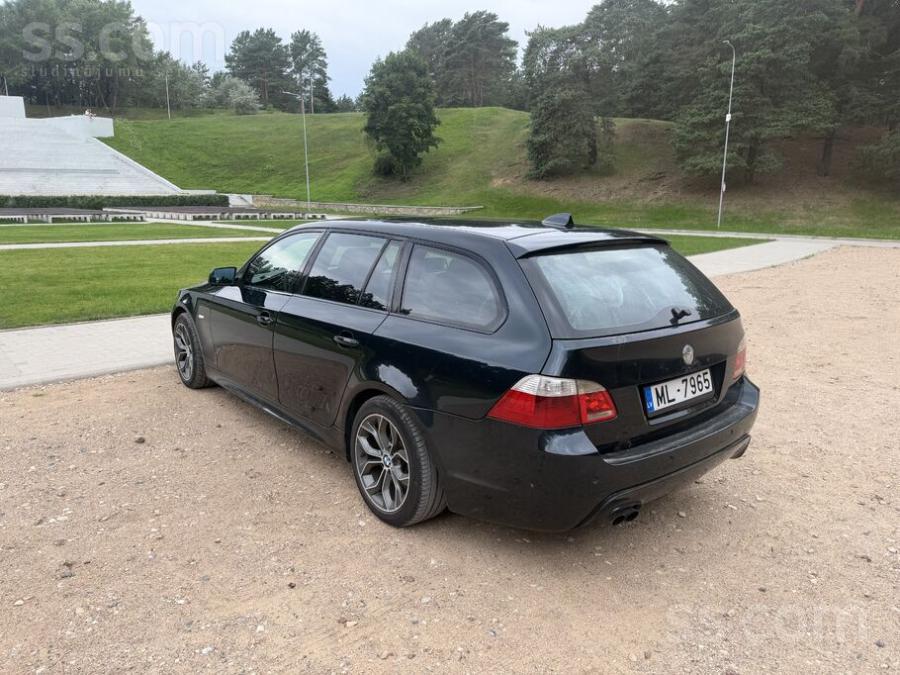 Zaļš BMW 530 2006 Daugavpils, ar dzinēja tilpumu 3.00 L un nobraukumu 330 tūkst. km par 3900 €, foto 9 vietnē AUTOMOTO.COM.LV