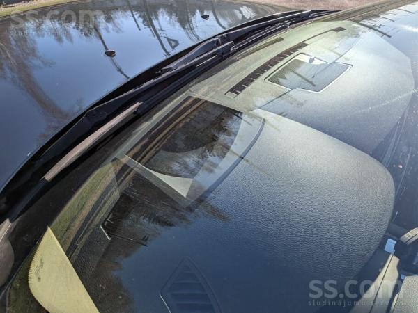 Zaļš BMW 530 2007 Rīga, ar dzinēja tilpumu 3.00 L un nobraukumu 396 tūkst. km par 6500 €, foto 5 vietnē AUTOMOTO.COM.LV