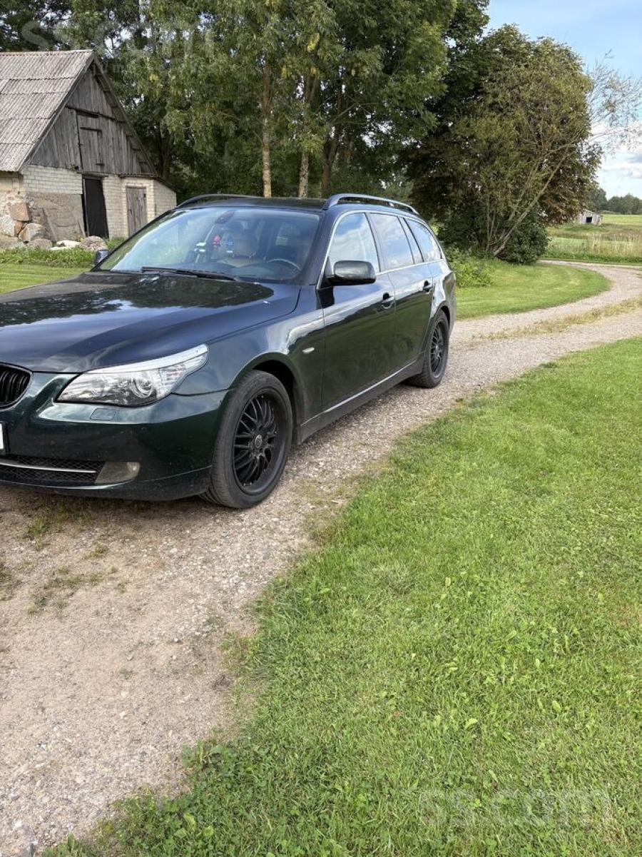 Zaļš BMW 530 2007 Limbaži, ar dzinēja tilpumu 3.00 L un nobraukumu 269 tūkst. km par 5300 €, foto 11 vietnē AUTOMOTO.COM.LV