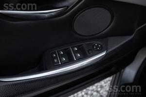 Grey BMW 530 2010 in Tukums, with an engine capacity of 3.00 L and mileage of 0 thousand km for 8880 €, photo 18 on AUTOMOTO.COM.LV