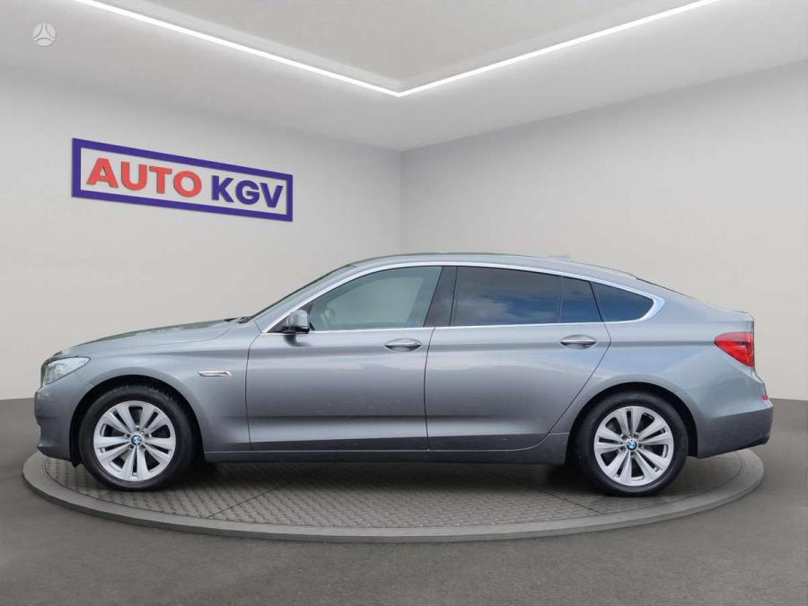 Grey BMW 530 2009 in Vilnius, with an engine capacity of 3.00 L and mileage of 271 thousand km for 8999 €, photo 3 on AUTOMOTO.COM.LV