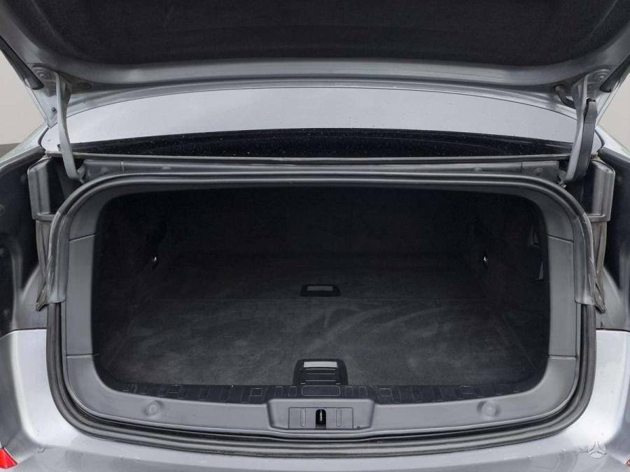 Grey BMW 530 2009 in Vilnius, with an engine capacity of 3.00 L and mileage of 271 thousand km for 8999 €, photo 11 on AUTOMOTO.COM.LV