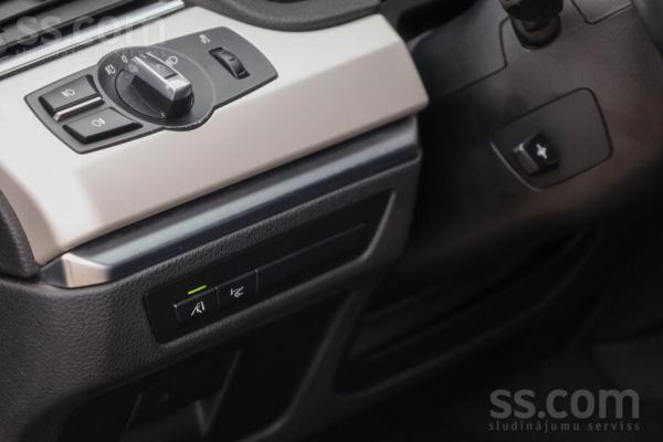 Pelēks BMW 530 2009 Rīga, ar dzinēja tilpumu 3.00 L un nobraukumu 420 tūkst. km par 6995 €, foto 10 vietnē AUTOMOTO.COM.LV
