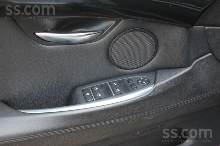 Pelēks BMW 530 2009 Rīga, ar dzinēja tilpumu 3.00 L un nobraukumu 370 tūkst. km par 9400 €, foto 12 vietnē AUTOMOTO.COM.LV
