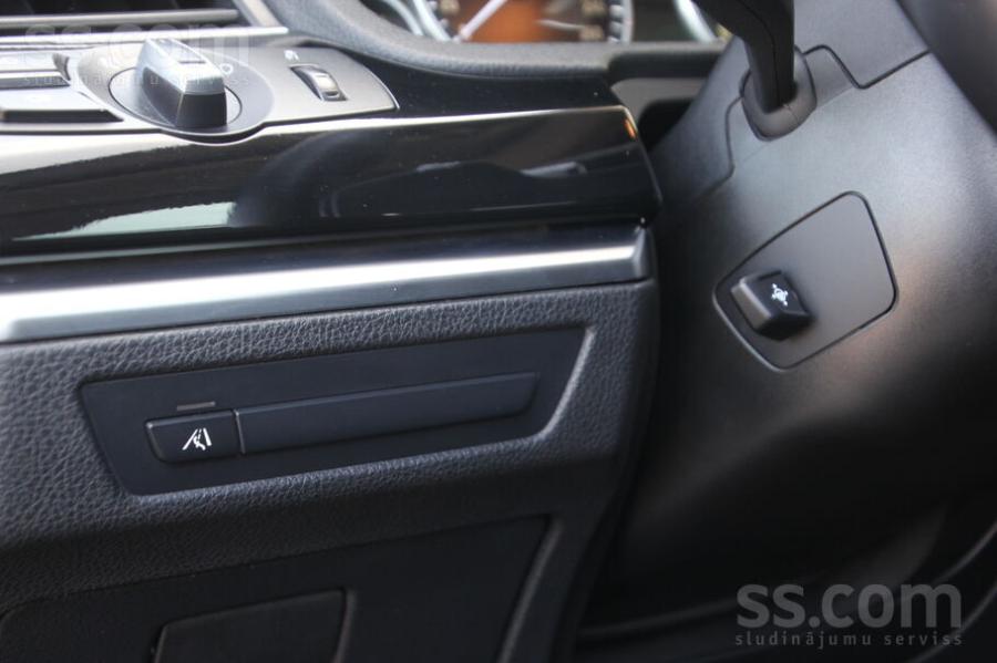 Pelēks BMW 530 2009 Rīga, ar dzinēja tilpumu 3.00 L un nobraukumu 370 tūkst. km par 9400 €, foto 14 vietnē AUTOMOTO.COM.LV