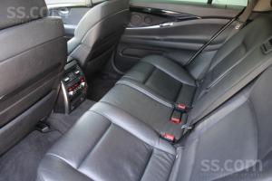 Pelēks BMW 530 2009 Rīga, ar dzinēja tilpumu 3.00 L un nobraukumu 370 tūkst. km par 9400 €, foto 15 vietnē AUTOMOTO.COM.LV