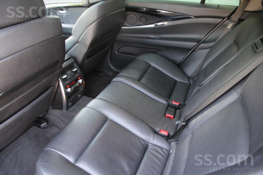 Pelēks BMW 530 2009 Rīga, ar dzinēja tilpumu 3.00 L un nobraukumu 370 tūkst. km par 9400 €, foto 15 vietnē AUTOMOTO.COM.LV