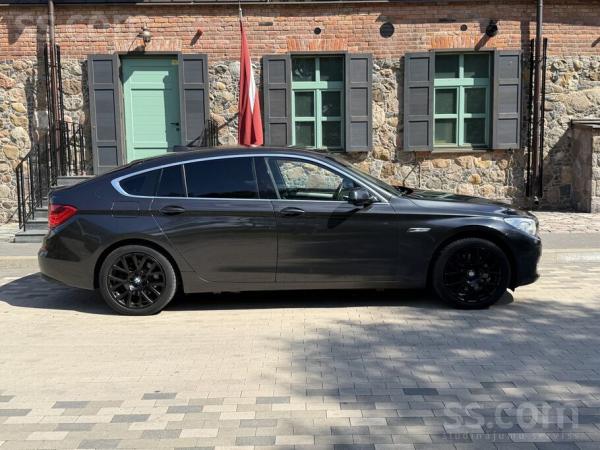 Pelēks BMW 530 2009 Rēzekne, ar dzinēja tilpumu 3.00 L un nobraukumu 279 tūkst. km par 7990 €, foto 4 vietnē AUTOMOTO.COM.LV