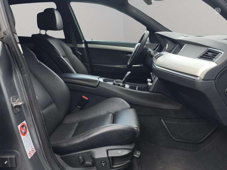 Grey BMW 530 2009 in Vilnius, with an engine capacity of 3.00 L and mileage of 271 thousand km for 8999 €, photo 9 on AUTOMOTO.COM.LV