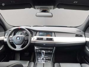Grey BMW 530 2009 in Vilnius, with an engine capacity of 3.00 L and mileage of 271 thousand km for 8999 €, photo 13 on AUTOMOTO.COM.LV