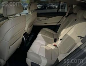 Pelēks BMW 530 2010 Viļņa, ar dzinēja tilpumu 3.00 L un nobraukumu 253 tūkst. km par 10499 €, foto 15 vietnē AUTOMOTO.COM.LV